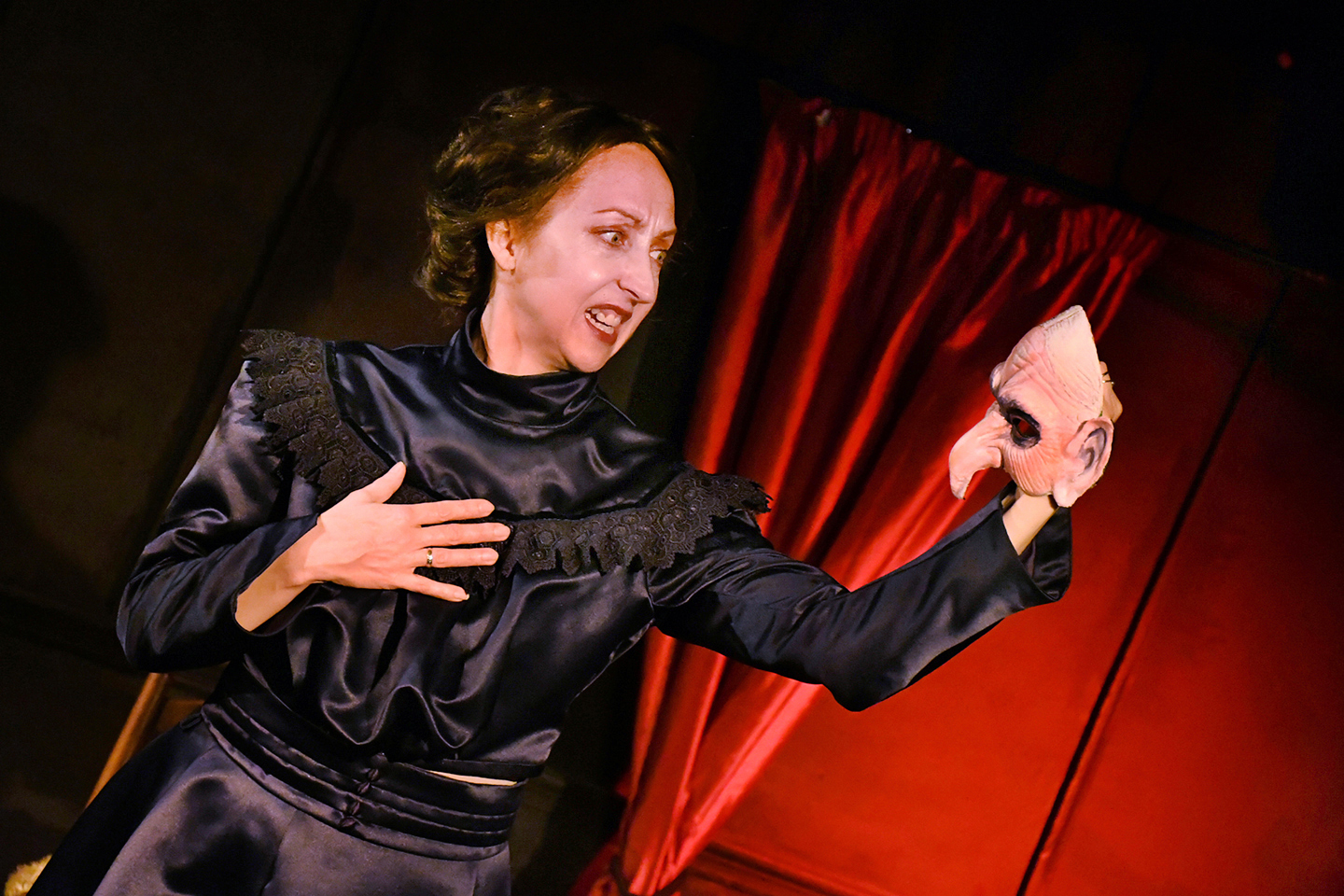 Haunted Shadows: The Gothic Tales of Edith Nesbit - Wolverhampton Arts ...